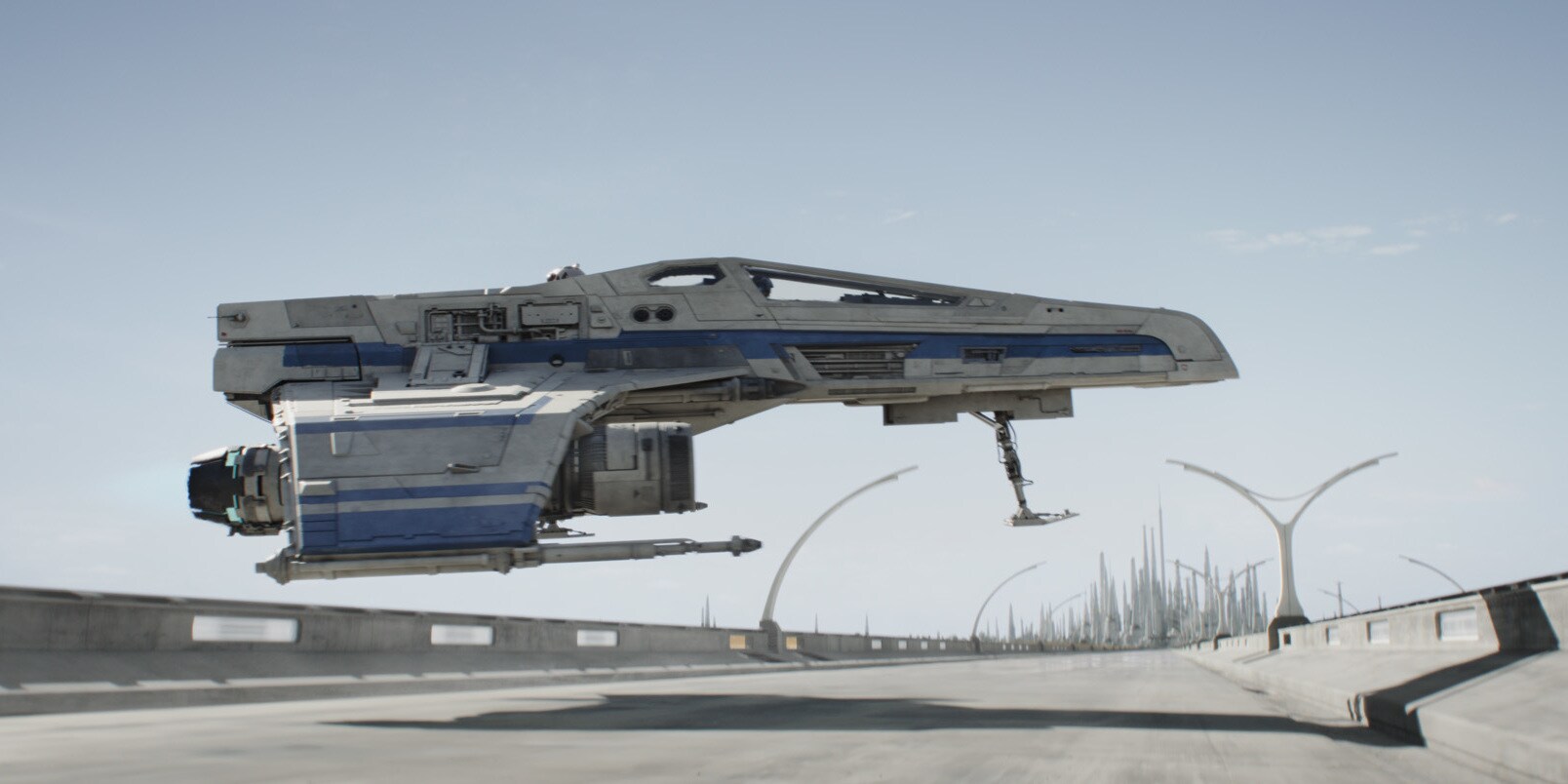 The E-Wing’s Epic Journey to Ahsoka and the New Republic Fleet - StrWrs.tv